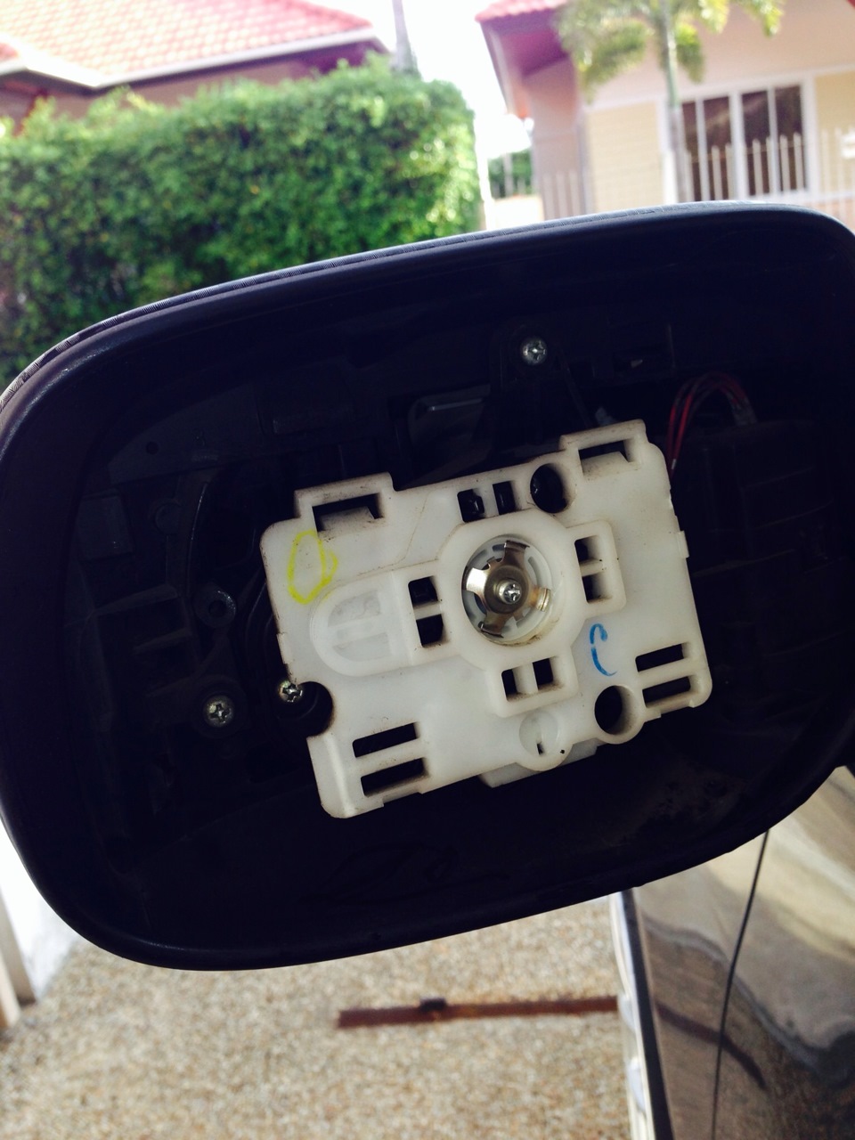 Зеркала в карбон — Toyota Vios (2G), 1,5 л, 2010 года | тюнинг | DRIVE2