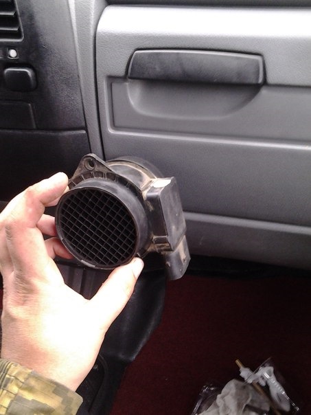 Шкворня. Бензонасос. ДМРВ. — ГАЗ Газель, 2,4 л, 2005 года | визит на ...