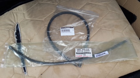 8521453090 Резинка щётки стеклоочистителя правого TOYOTA LEXUS ...