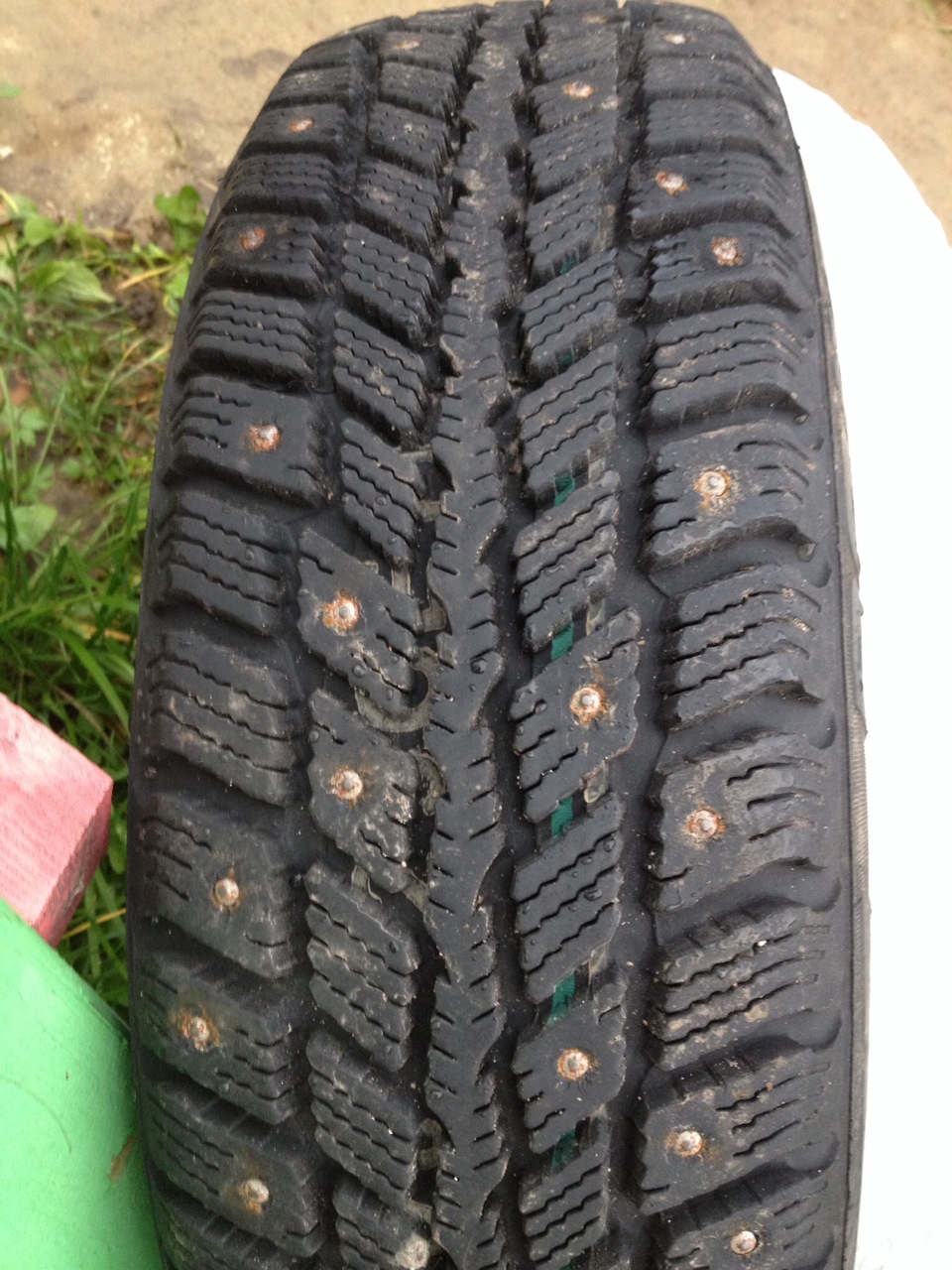 Отдам не дорого шины со стальными дисками — Lada Granta Sport, 1,6 л ...