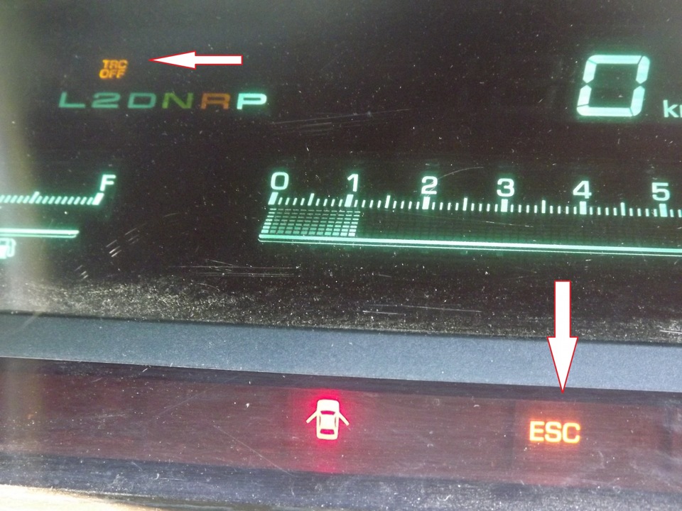 зогорелись лампочки ESC и TRC. mark2 gx81 1990, кнопка TRC на АКПП не ...