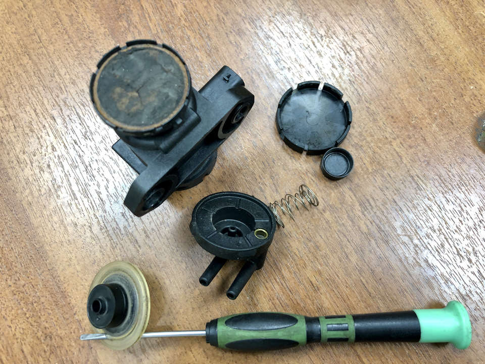 Преобразователь давления и вакуумные шлаги — BMW 5 series (F10), 3 л ...