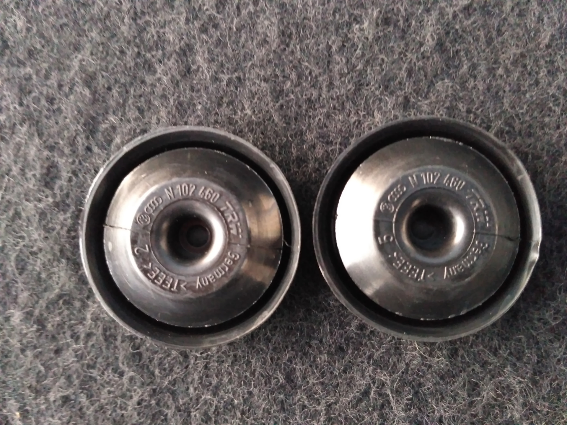 Заглушка кузова N10246001 — Skoda Octavia A5 Mk2, 1,6 л, 2004 года ...