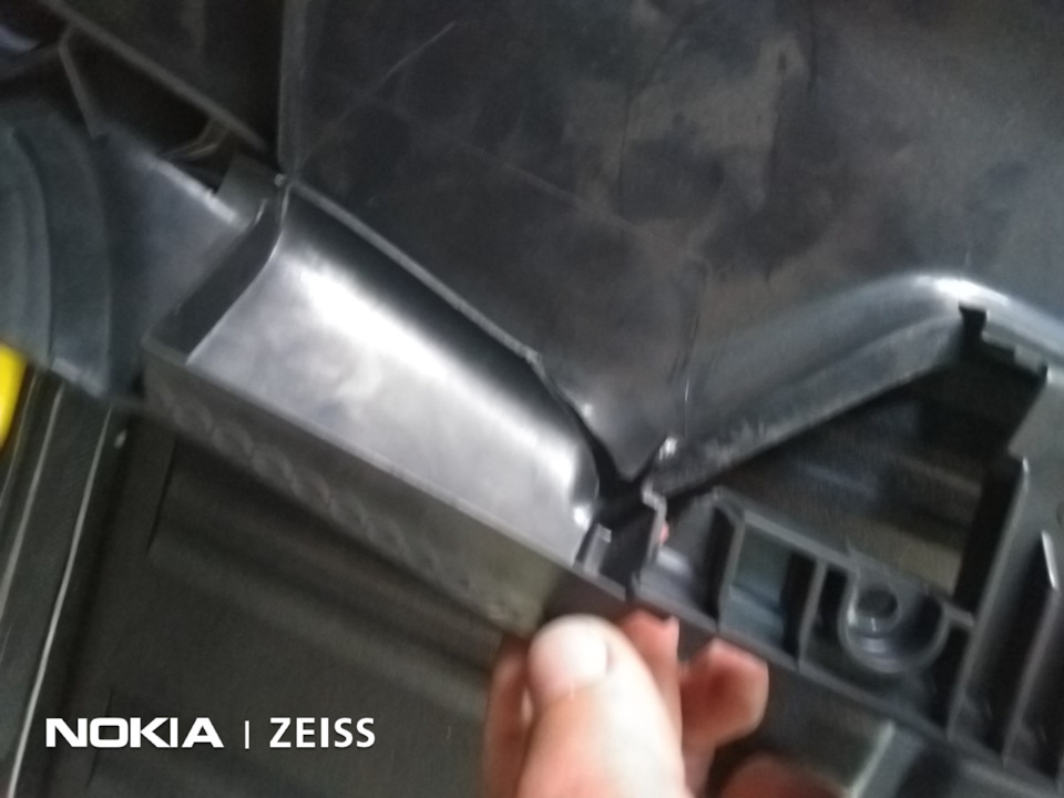 Накладка пассажирского сиденья электро — Volvo XC90 (1G), 2,5 л, 2007 ...