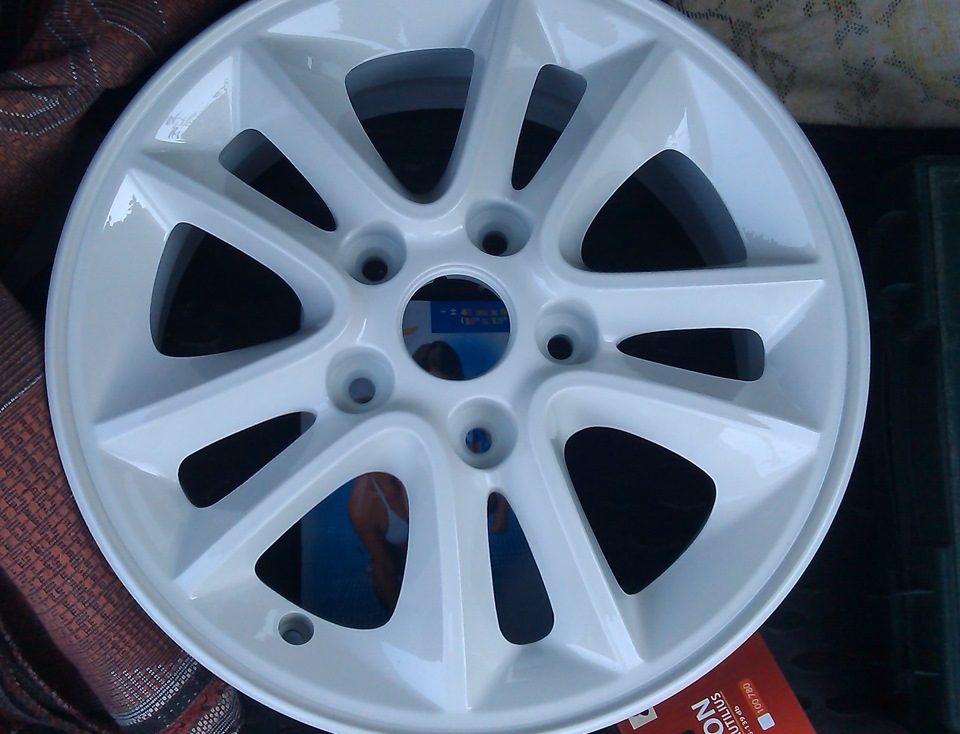Решил поправить стиль колес R15 — Hyundai i30 (2G), 1,6 л, 2012 года ...