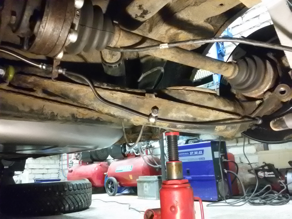 34326855500 Держатель трубопровода тормоз.привода BMW | Запчасти на DRIVE2