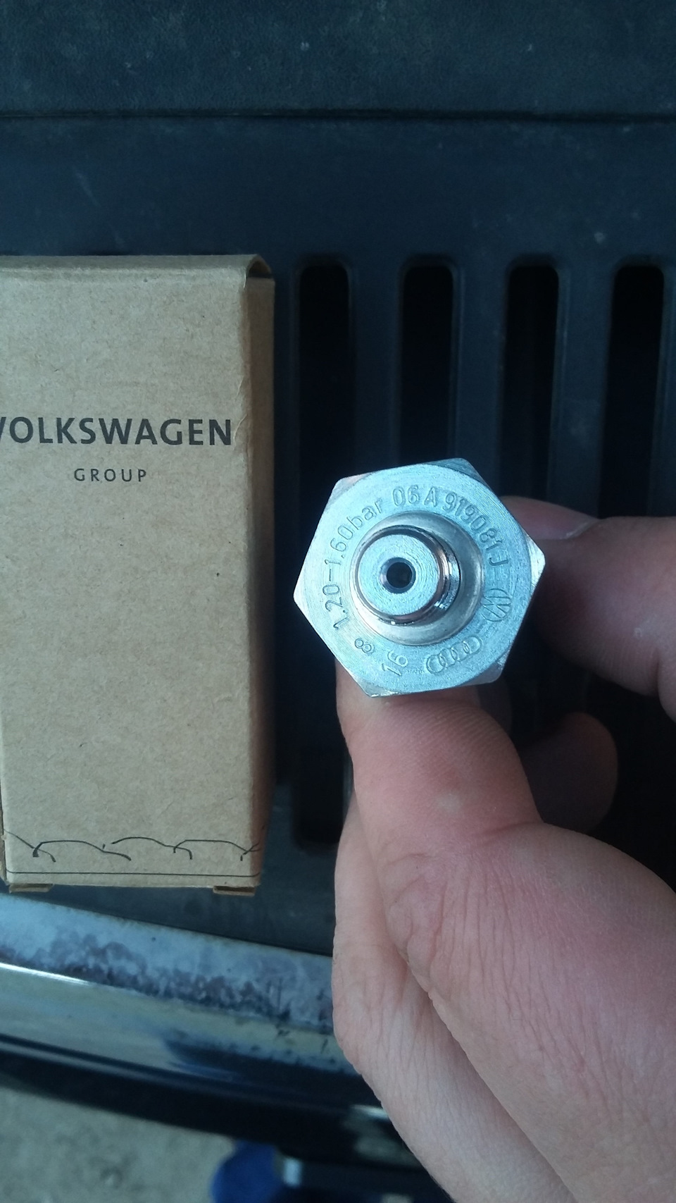 06A919081J Датчик давления масла VAG | Запчасти на DRIVE2