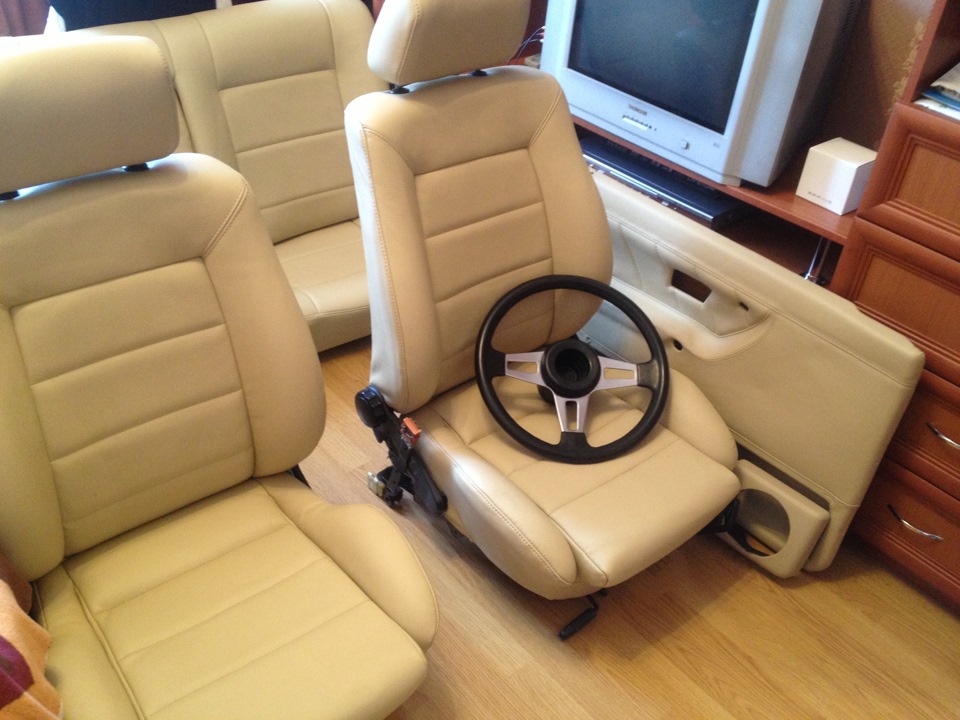 New Interior — Volkswagen Jetta II, 1,8 л, 1987 года | фотография | DRIVE2