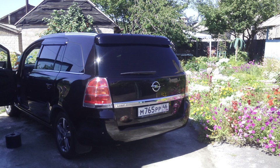 Дефлектор задней двери… — Opel Zafira B, 1,8 л, 2007 года | аксессуары ...