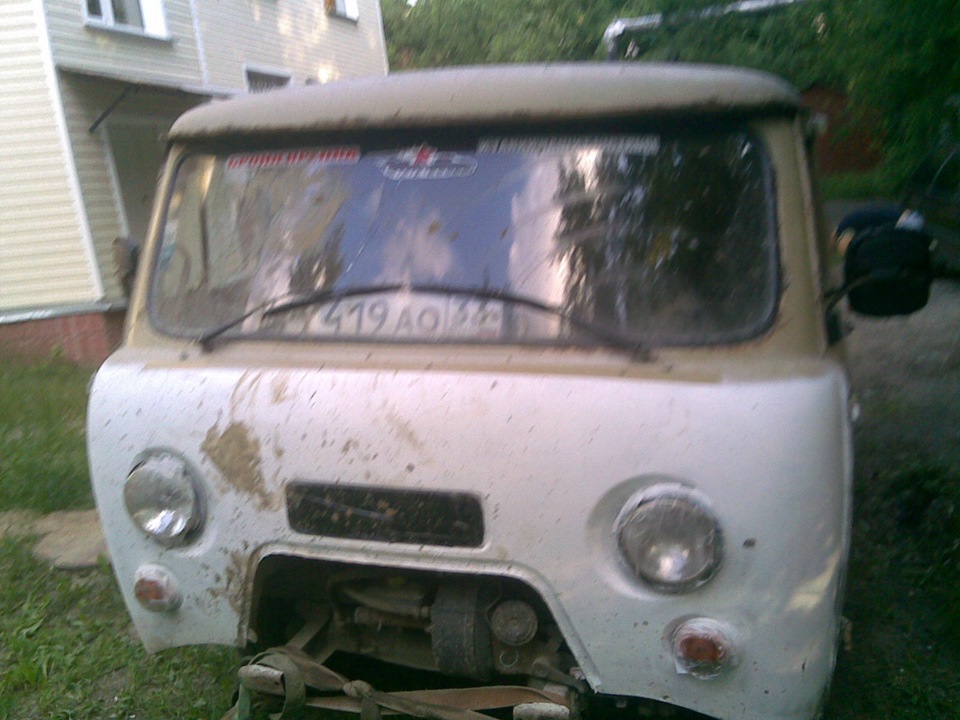 Замена лобового стекла — УАЗ 3909, 2,9 л, 1997 года | своими руками | DRIVE2