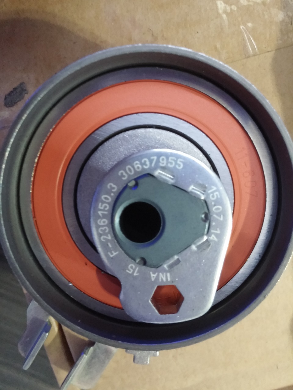 30637955 Ролик ремня ГРМ Volvo | Запчасти на DRIVE2