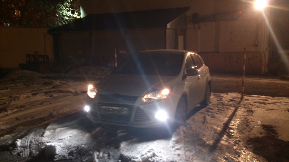 Лампочки в туманки — Ford Focus Hatchback III, 1,6 л, 2012 года ...
