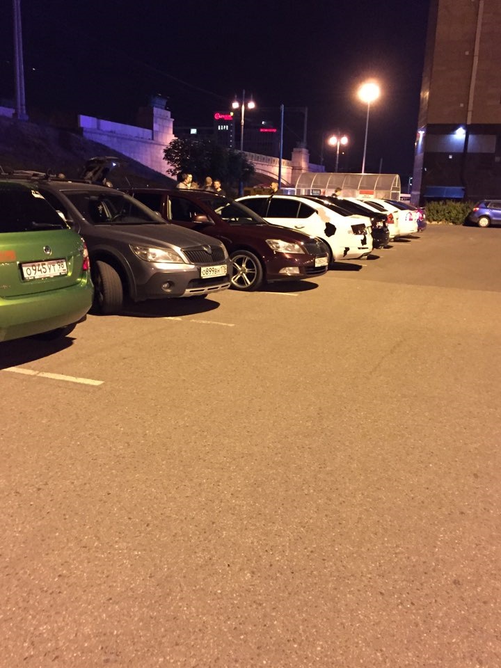 1094591 Опора двигателя задняя (КПП) / Focus 1.6-1.8/1.8TD 98~04 Ford ...