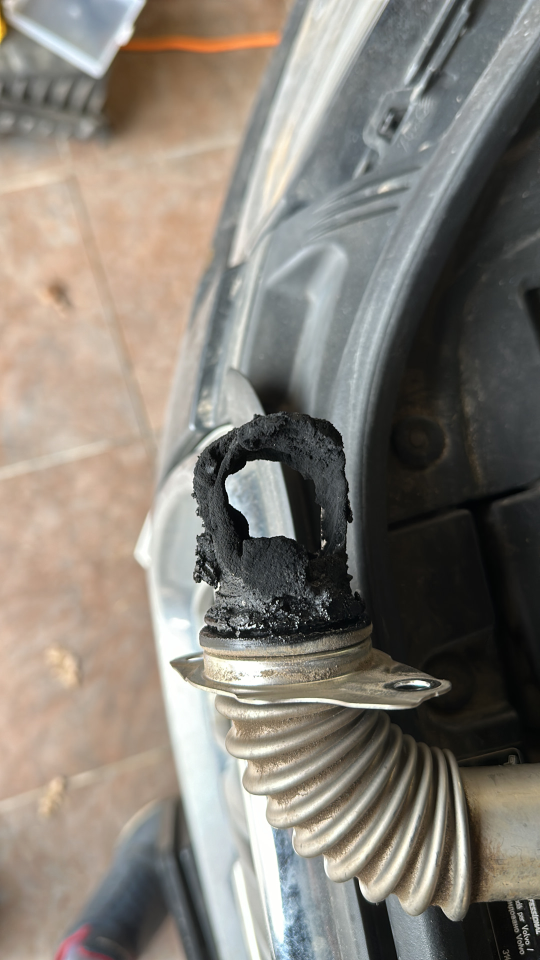 Чистка ЕГР и впускного коллектора. — Volvo XC90 (2G), 2 л, 2015 года ...