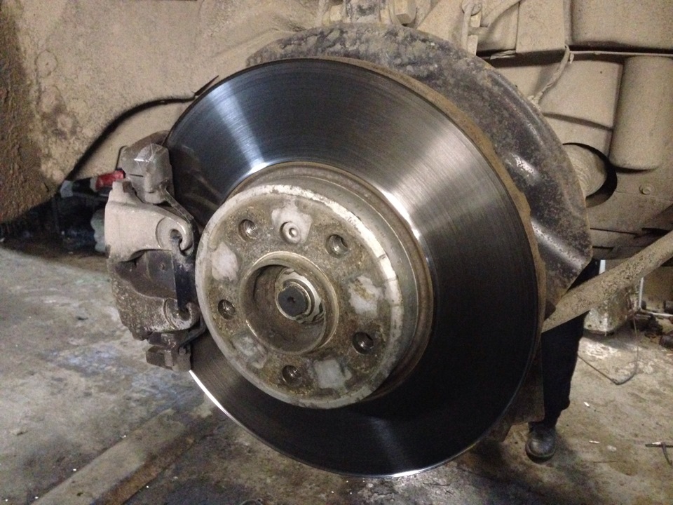 Замена рычагов, тормозной системы и топливного фильтра — BMW X5 (E53 ...