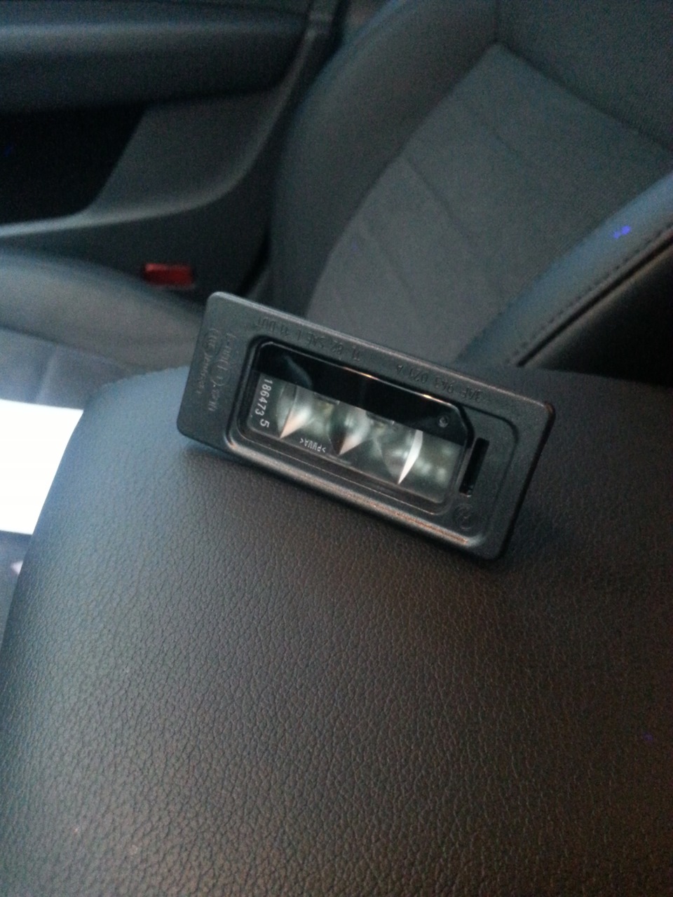 подсветка номера LED — Skoda Octavia A7 Mk3, 1,8 л, 2015 года ...
