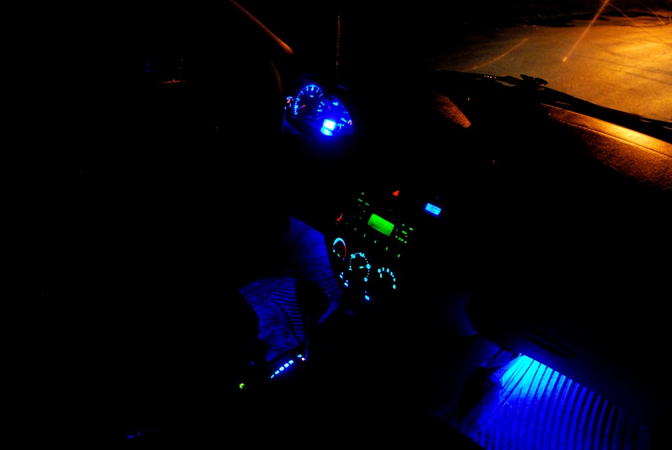 Прощай зеленка, здравствуй синяя подсветка — Ford Focus Hatchback I, 1 ...