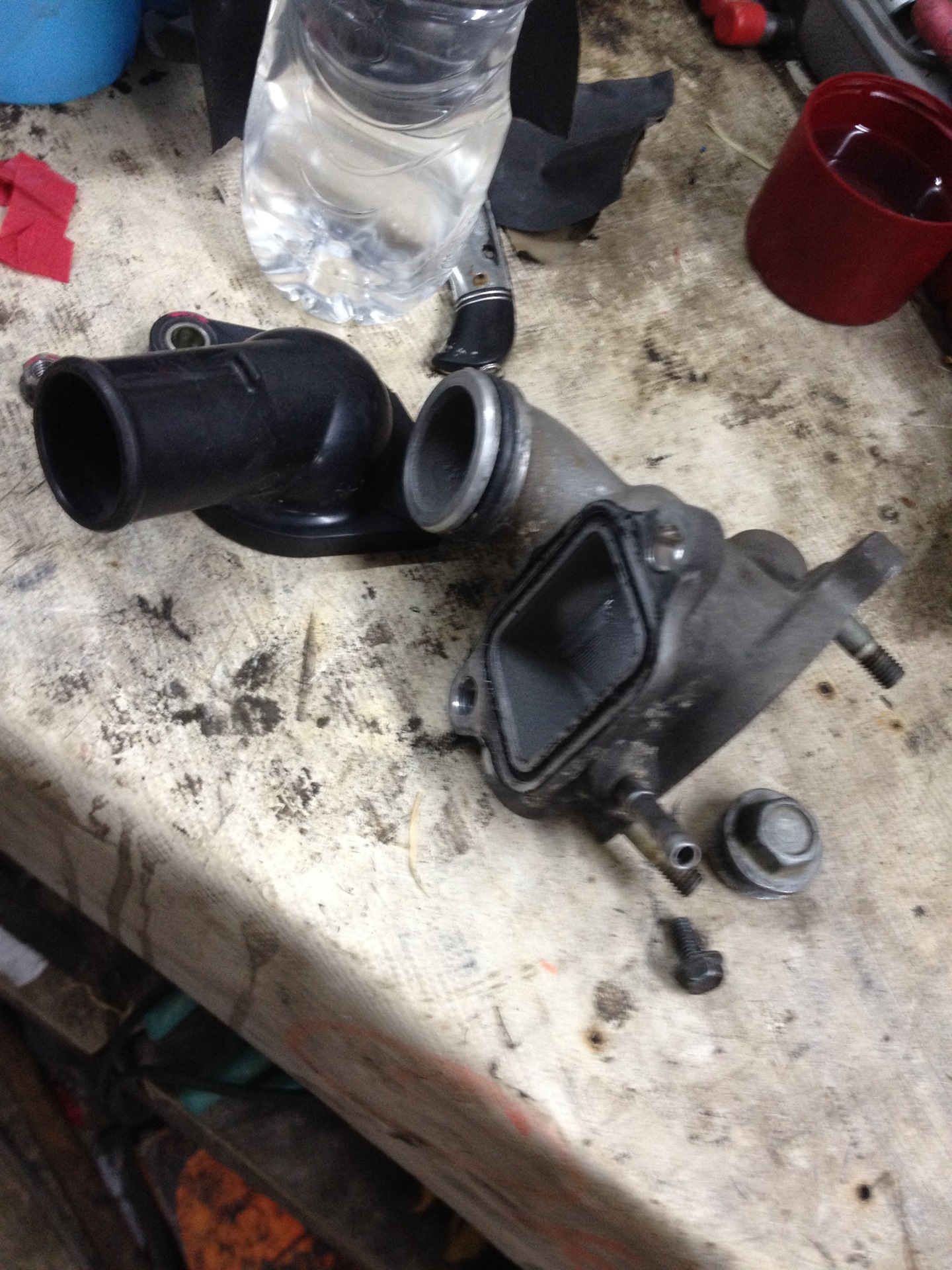 Сборка продолжение 129 ( Корпус термостата) — Toyota Supra (70), 4 л ...