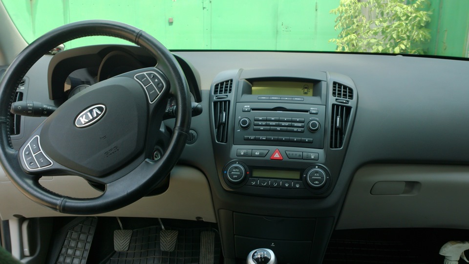 центральная панель — KIA Ceed (1G), 1,6 л, 2008 года | стайлинг | DRIVE2