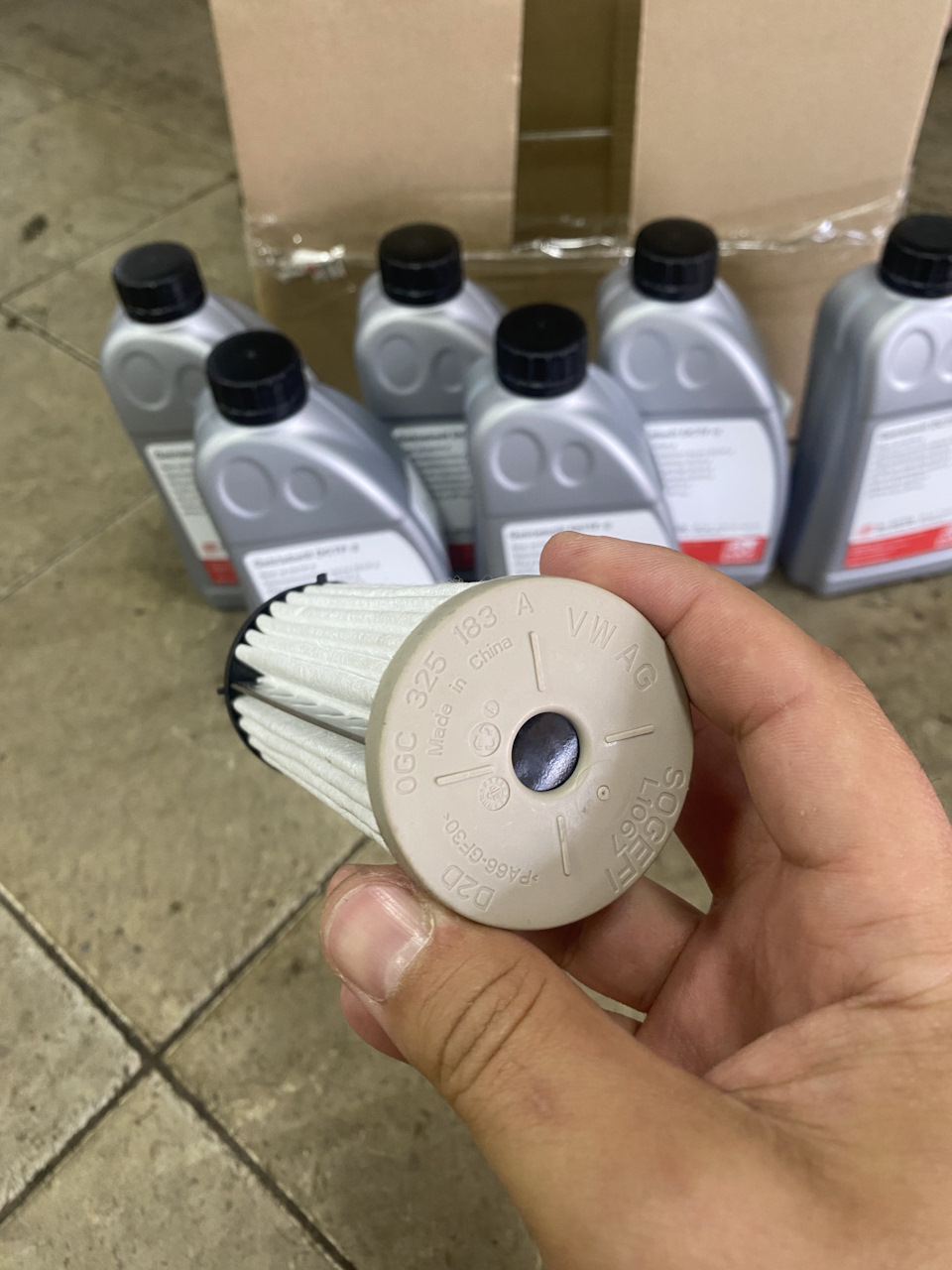 Замена масла в коробке — SEAT Leon FR (Mk3), 2 л, 2019 года | визит на ...