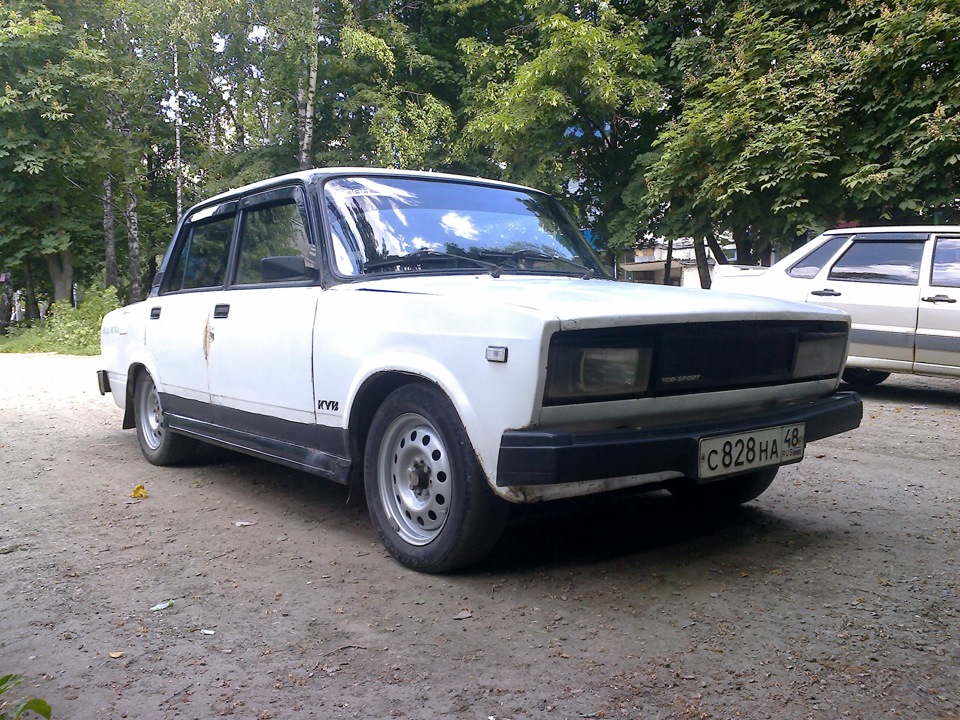 после мойки решил сделать фото — Lada 2105, 1,8 л, 1993 года | мойка | DRIVE2