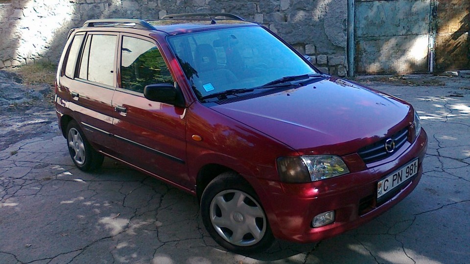 Mazda Demio (1G) 1.5 бензиновый 2000 | на DRIVE2