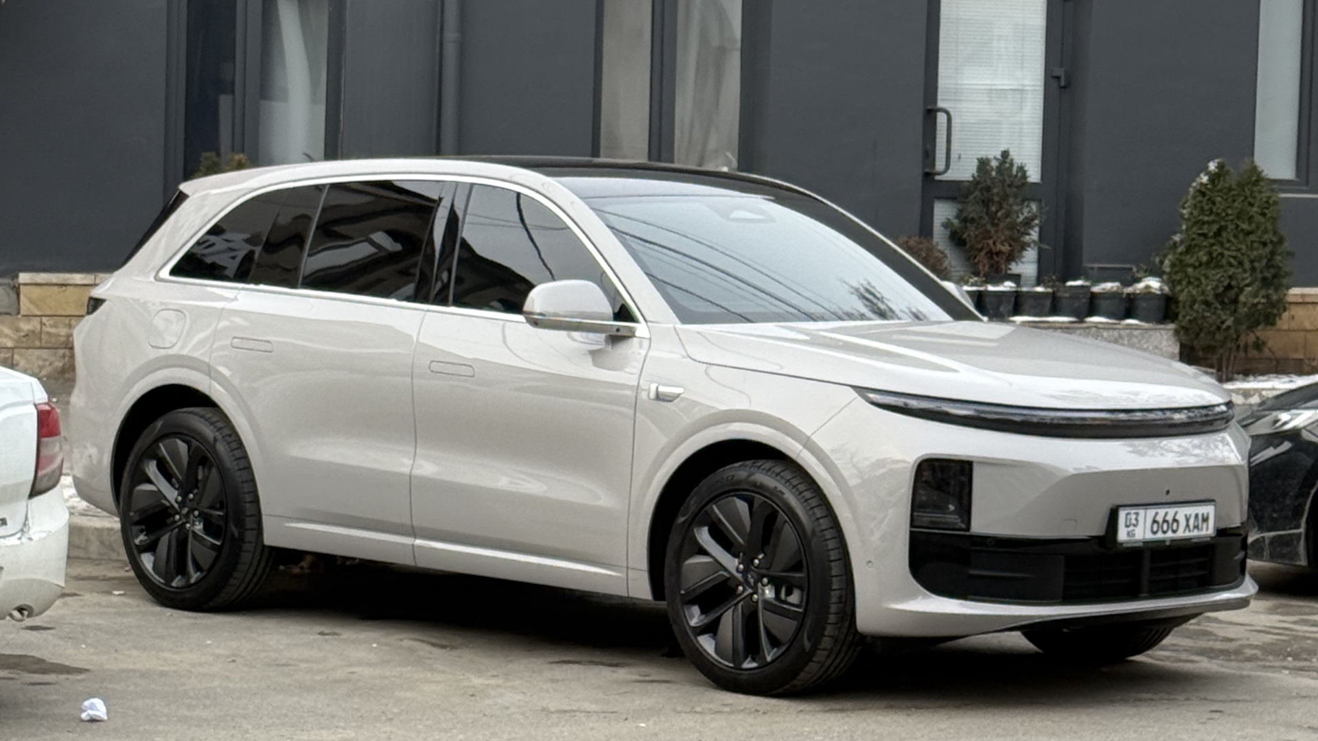 Li Auto L6 1.5 гибридный (Plug-in) 2025 | на DRIVE2