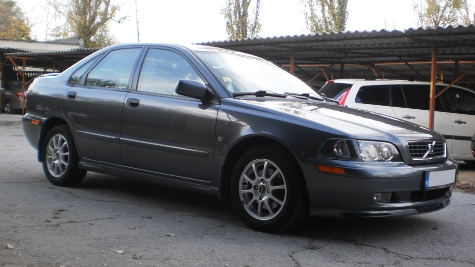 Volvo S40 (1G) 1.8 бензиновый 2003 | R-Design на DRIVE2
