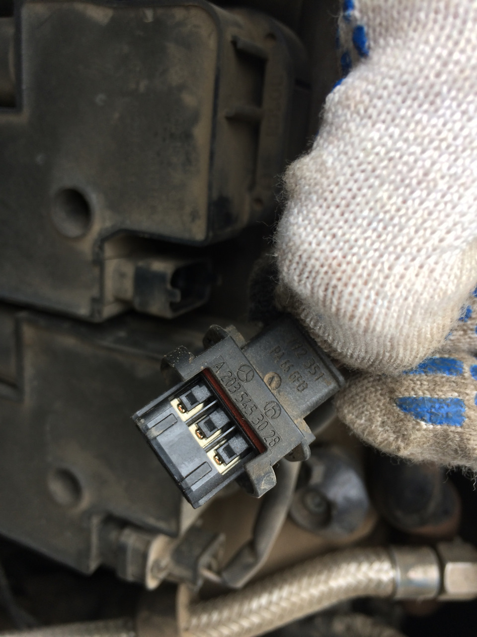 A2035453028 Корпус разъема электрического Mercedes | Запчасти на DRIVE2