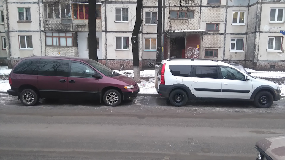 И ну давай письками меряться — Lada Largus Cross, 1,6 л, 2015 года | просто так | DRIVE2