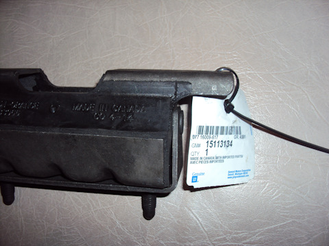 15113134 ДЕМПФЕРНЫЙ БЛОК КРЕПЛЕНИЯ КПП GM | Запчасти на DRIVE2