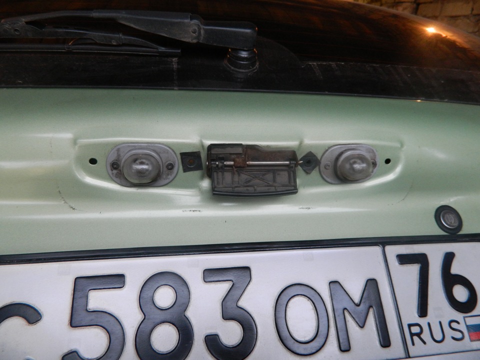 Уплотнитель молдинга багажной двери — Hyundai Getz, 1,1 л, 2008 года ...