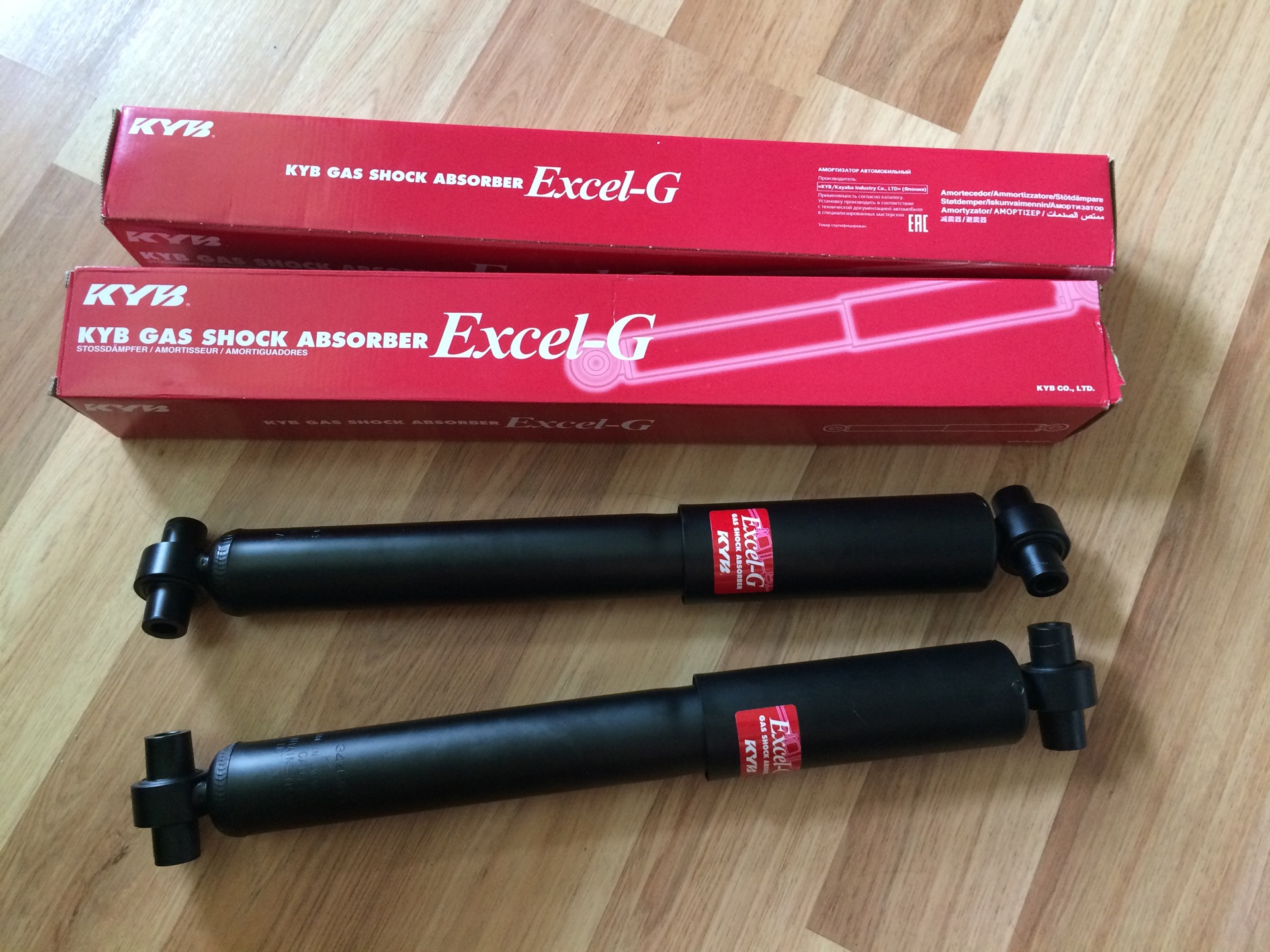 Задние стойки KYB 344363. — Mazda 6 (1G) GG, 2 л, 2006 года | запчасти ...