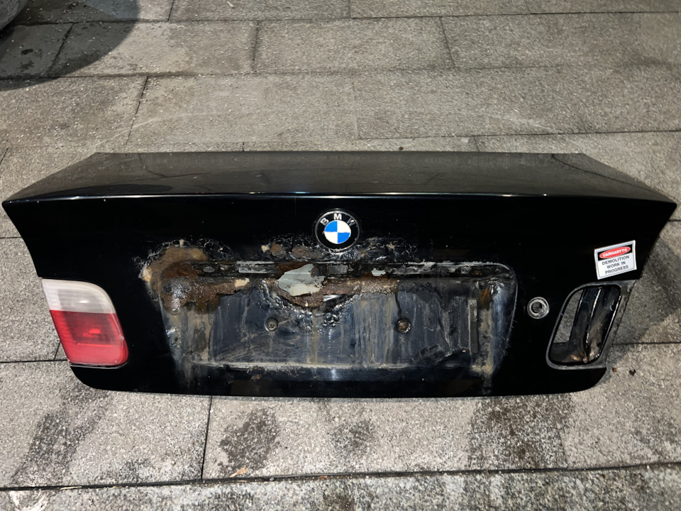 Замена крышки багажника bmw e46 седан — BMW 3 series (E46), 2,2 л, 2002 ...