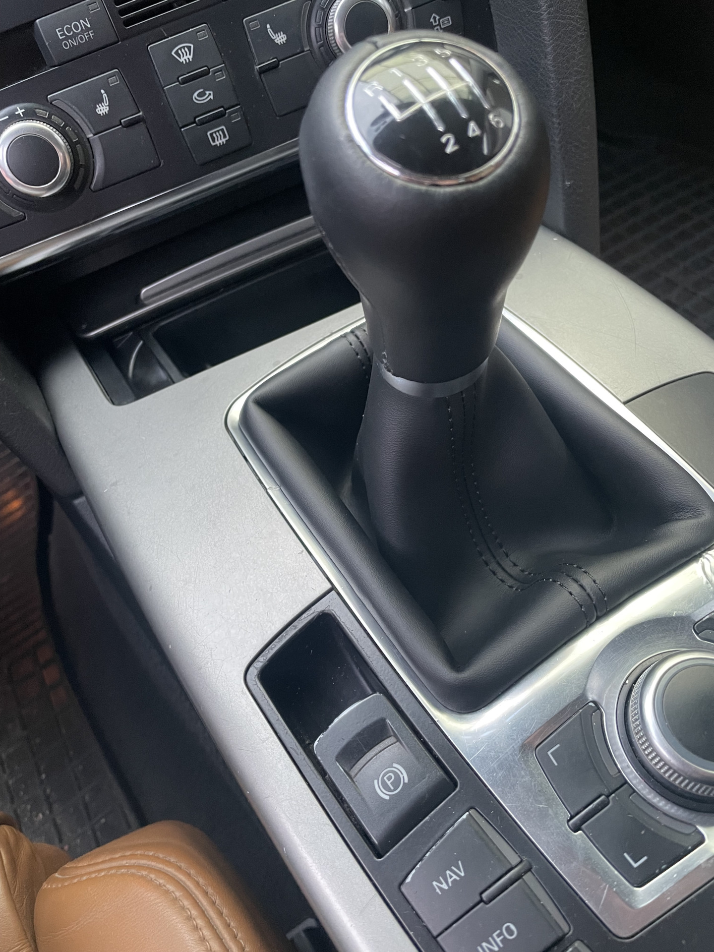 Перетяжки ручки и чехла кулисы КПП — Audi A6 (C6), 2,7 л, 2008 года ...