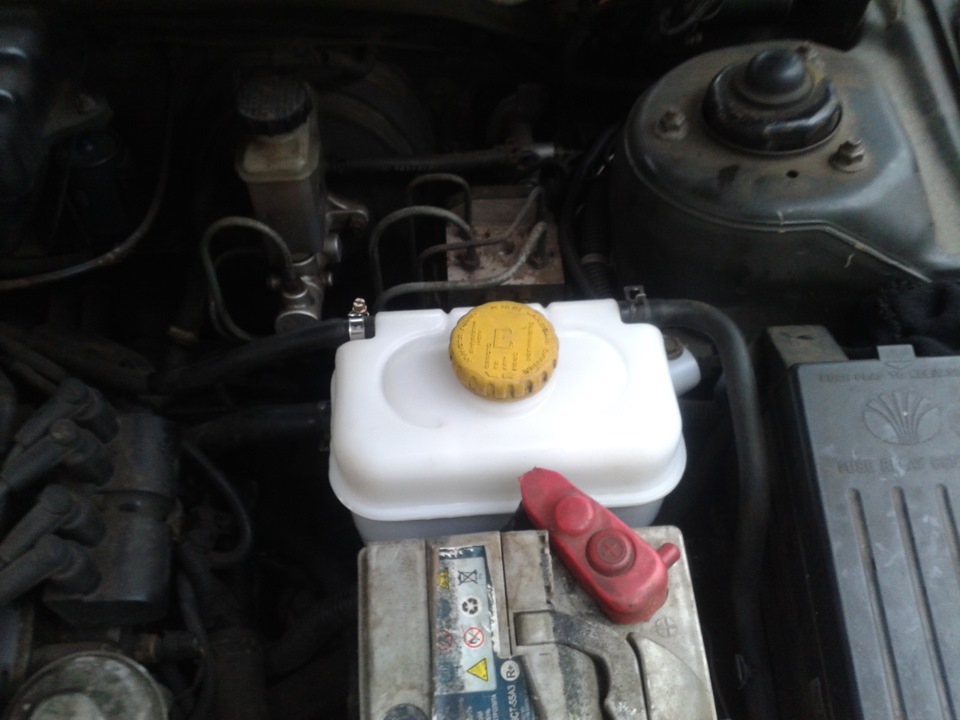 Расширительный бачек — Daewoo Leganza, 2 л, 1998 года | своими руками ...