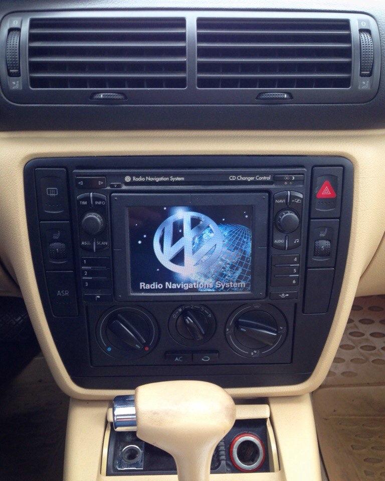 VW Radio Navigation System — Volkswagen Passat Variant (B5), 1,8 л ...