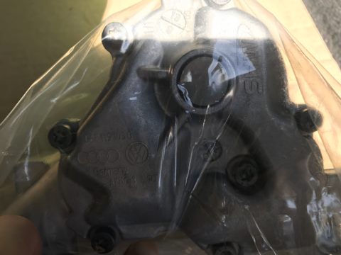 06E115105G Насос масляный / AUDI A-4,6,8 3.2 05~ VAG | Запчасти на DRIVE2