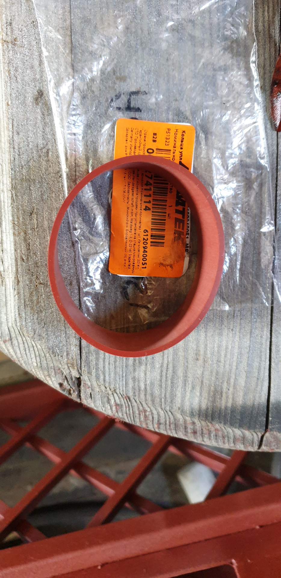 Замена уплотнительного кольца турбины и патрубка OM647 — Mercedes-Benz ...