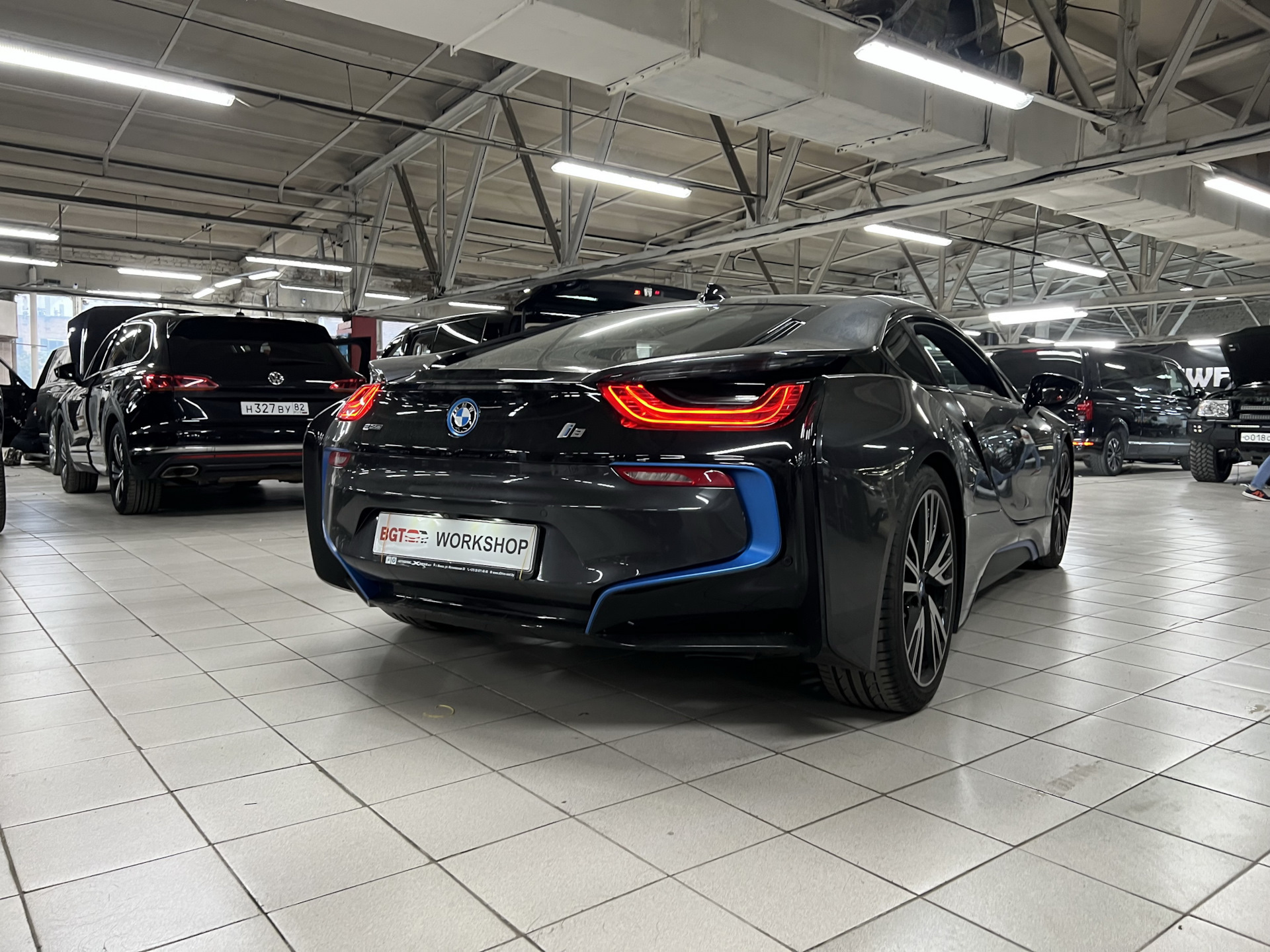 BMW i8 — Apple CarPlay на штатный монитор — BGTWorkshop на DRIVE2