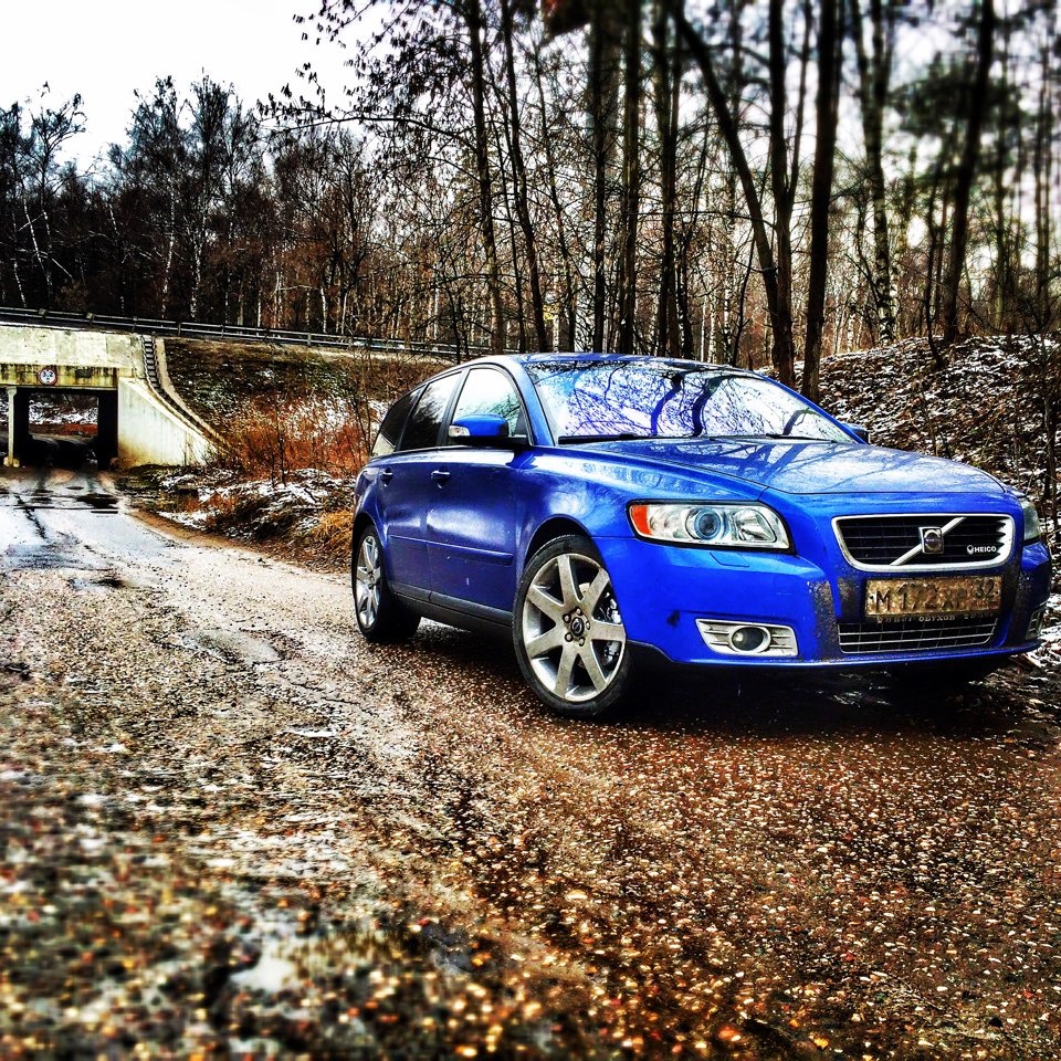 photo on the way to the clinic Volvo — Volvo V50, 2008 года | визит на сервис | DRIVE2