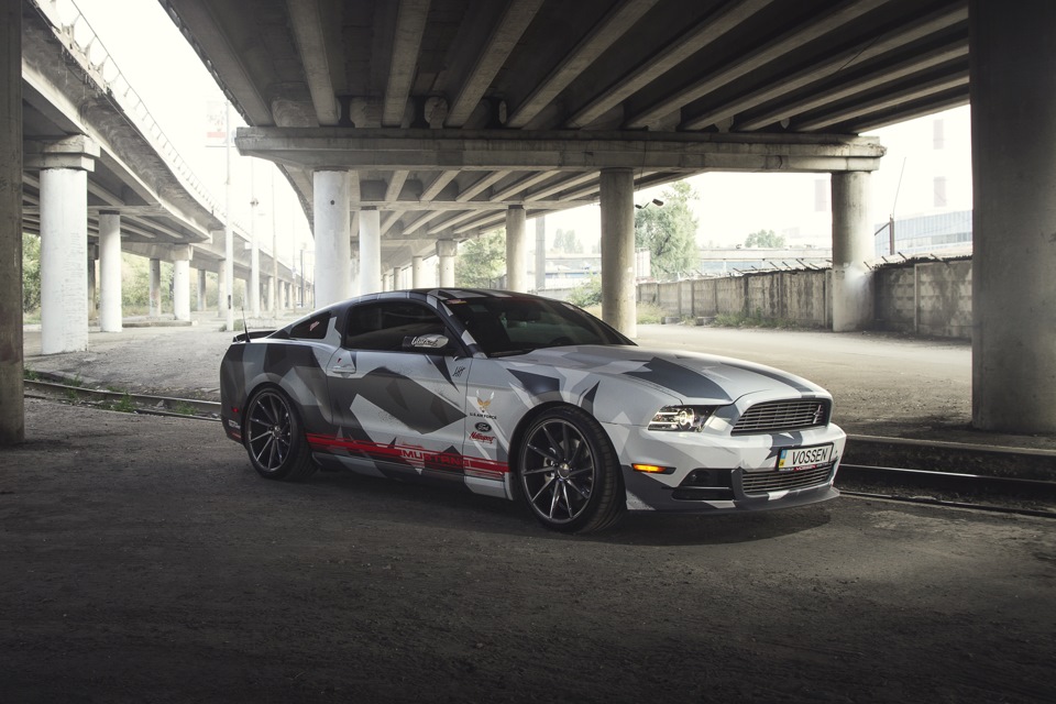 Тизер ) — Ford Mustang (5G), 3,7 л, 2014 года | фотография | DRIVE2