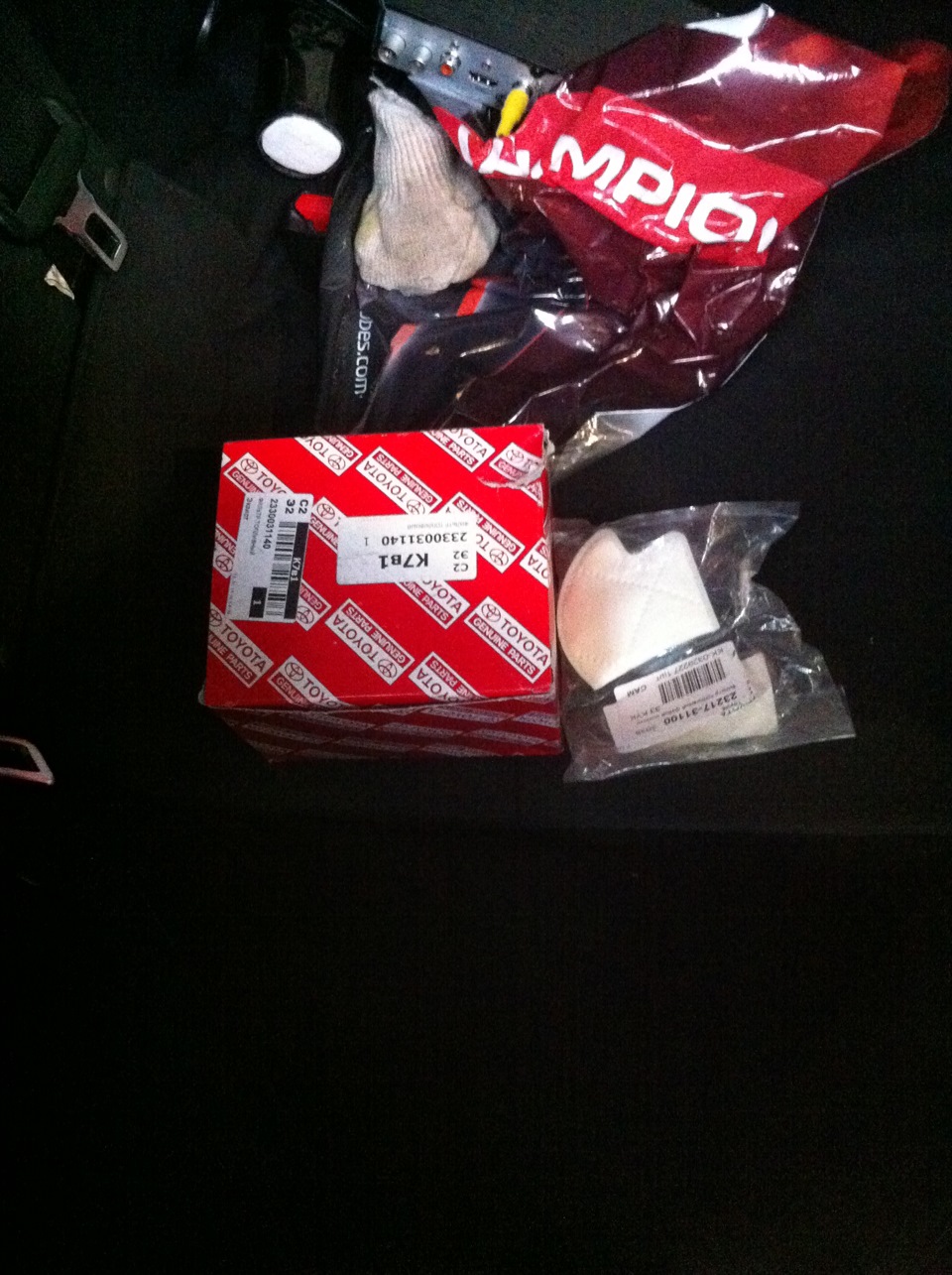 Замена топливных фильтров — Lexus IS II, 2,5 л, 2007 года | визит на ...