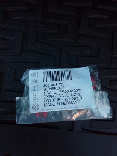 8L0998131 Комплект нож. предохранителей VAG | Запчасти на DRIVE2