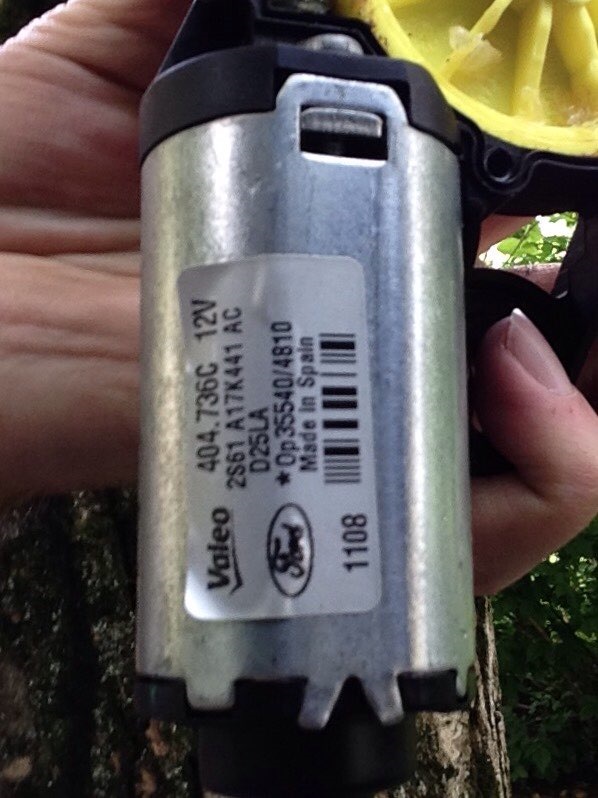 Дворника пост — Ford Fiesta ST (Mk V), 2 л, 2008 года | своими руками ...