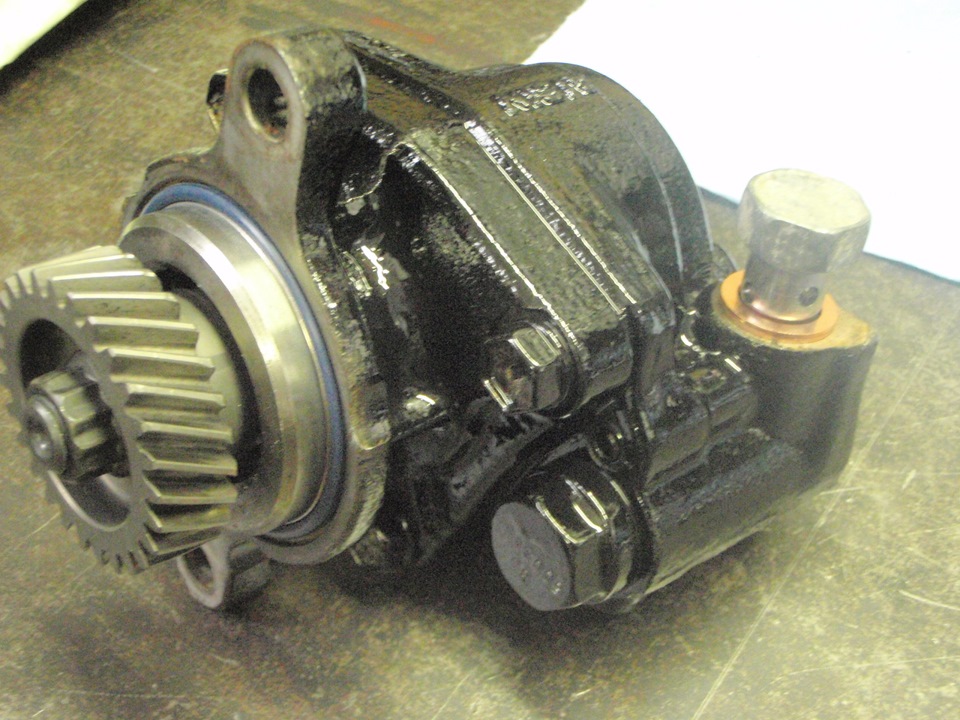 12. Насос гидроусилителя руля. Вакуумный насос. — Toyota Land Cruiser ...