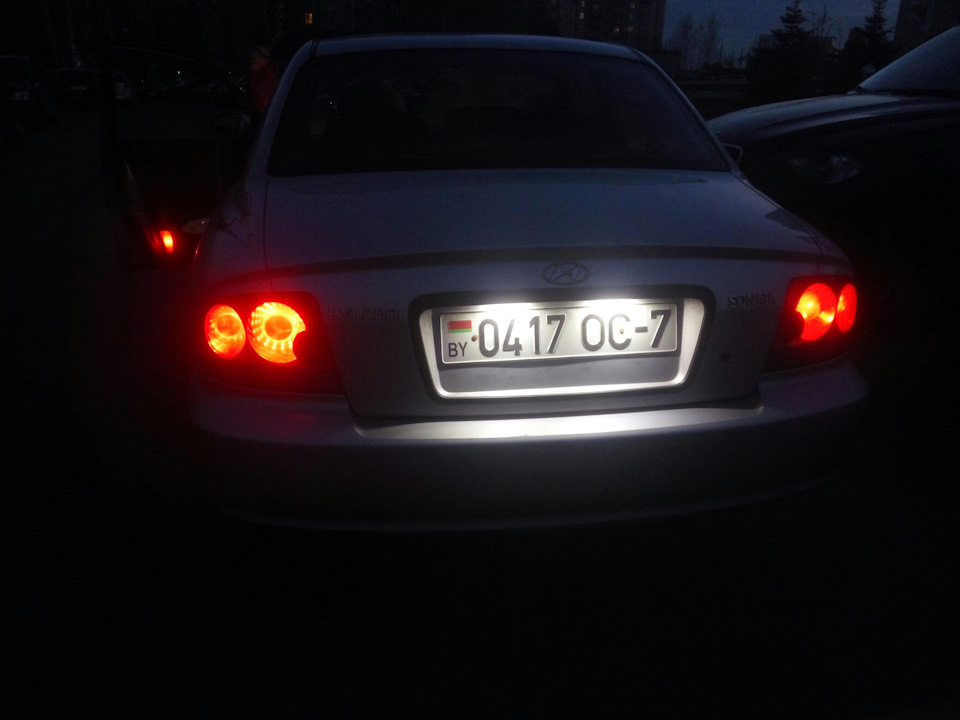 Подсветка номера — сделано — Hyundai Sonata IV (EF), 2 л, 2002 года ...