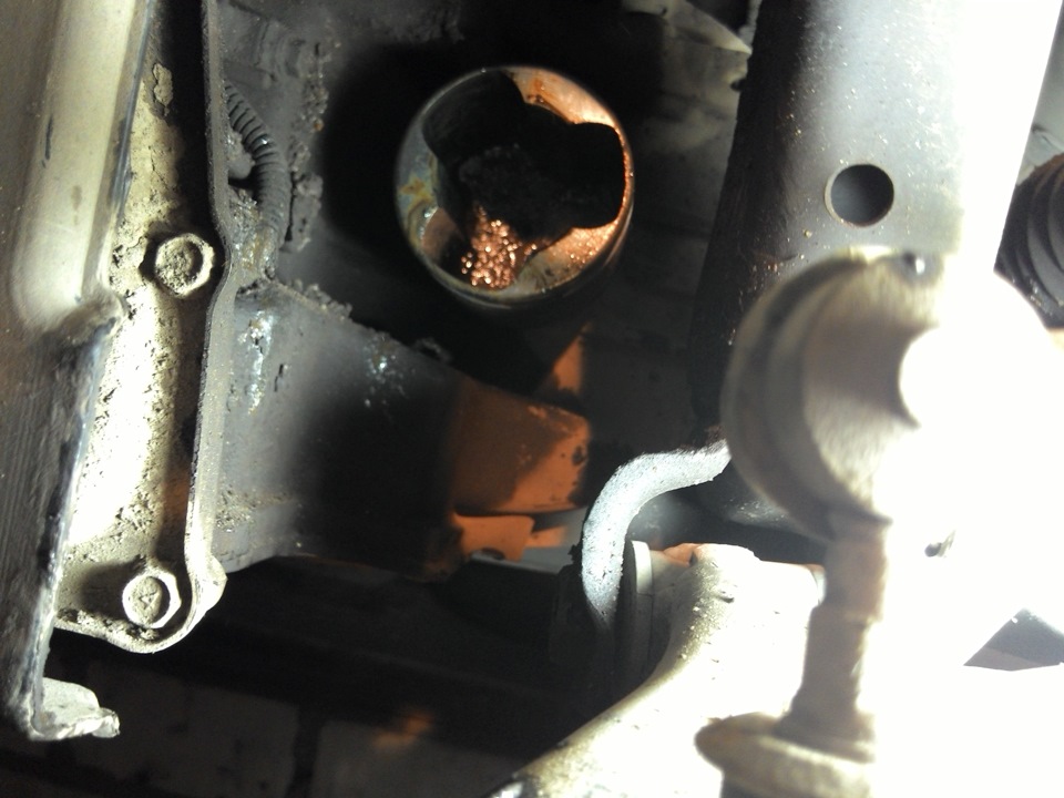 Замена пыльника внутреннего ШРУСа (трипода) — Nissan Wingroad (Y11), 1 ...