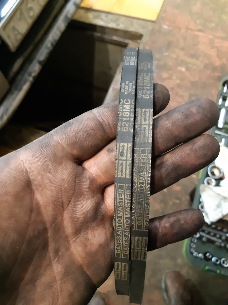 Замена приводных ремней и масла двс — Mitsubishi Pajero (4G), 3,2 л ...