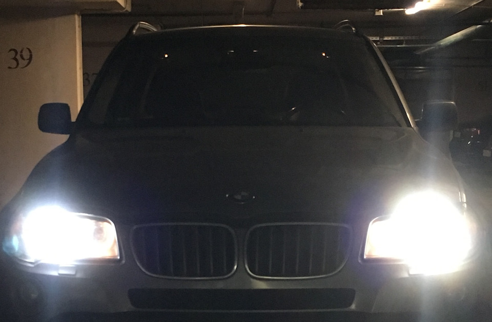 Замена поддельных ламп D1S на нормальные — BMW X3 (E83), 3 л, 2009 года ...